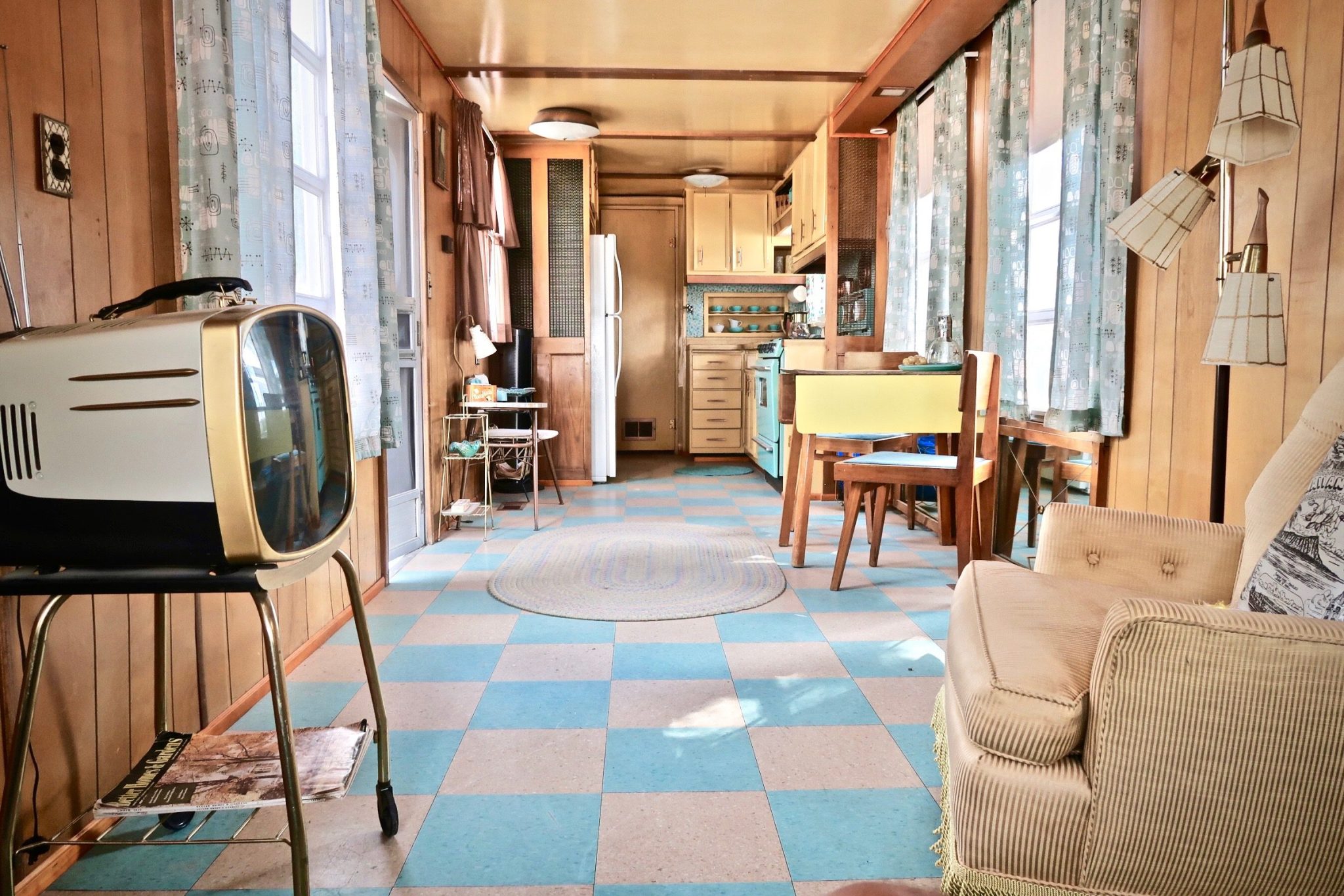 Enchanted Trails RV Park: A Special American Gem on Route 66 - Drivin ...