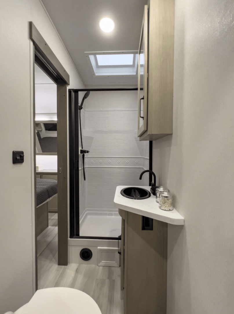 REVIEWED: Grand Design Momentum G Class Travel Trailer Series - Drivin ...