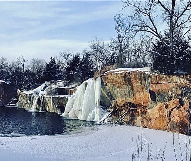 7 Amazing Waterfalls in Wisconsin - Drivin' & Vibin'