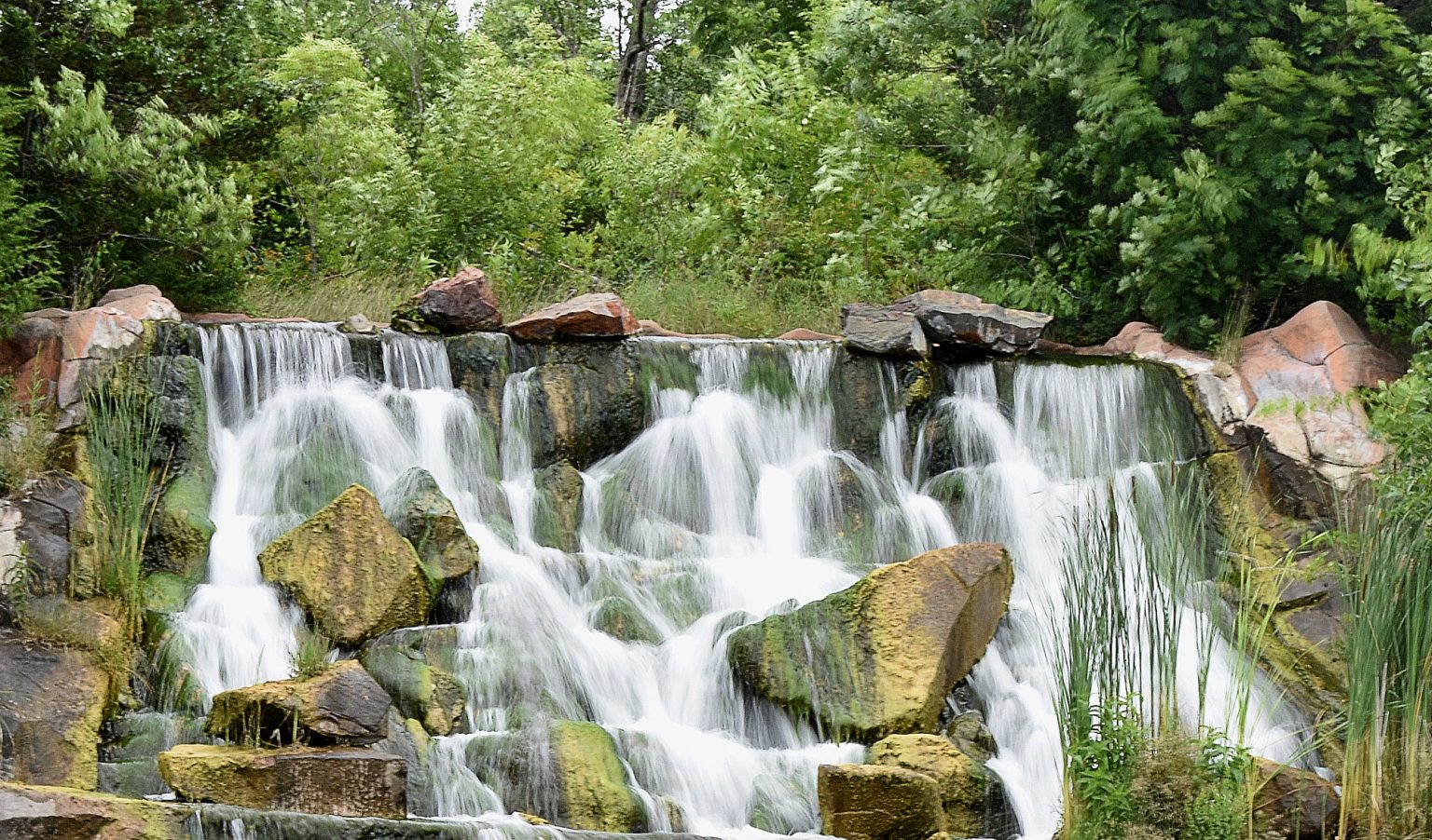 7 Amazing Waterfalls in Wisconsin - Drivin' & Vibin'