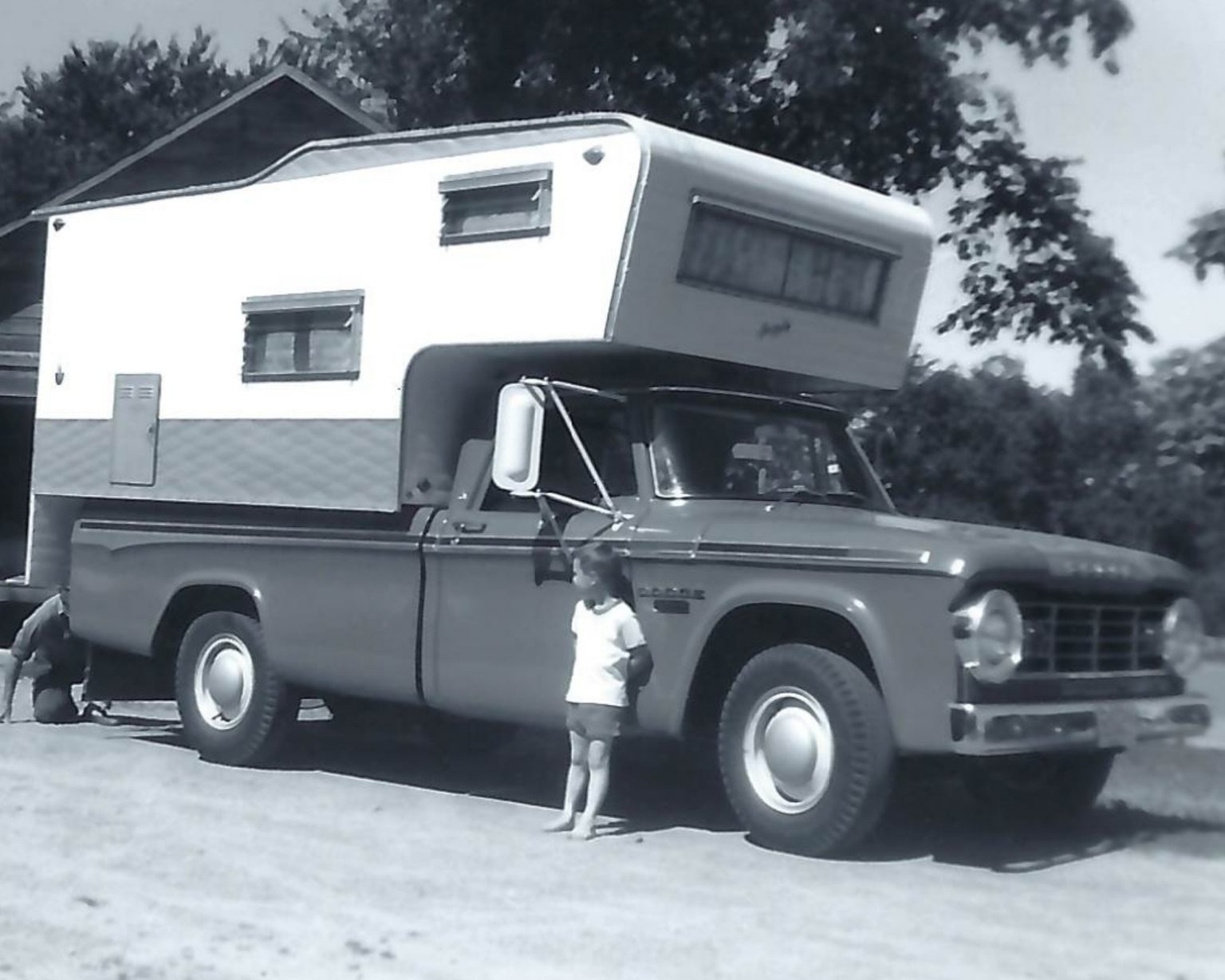 This Is RVing 100 Years Ago (+9 Other Decades) - Drivin' & Vibin'