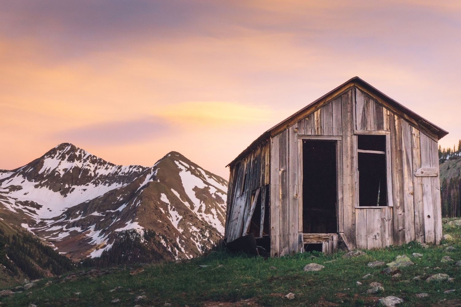 5 Must-See Ghost Towns in Colorado - Drivin' & Vibin'