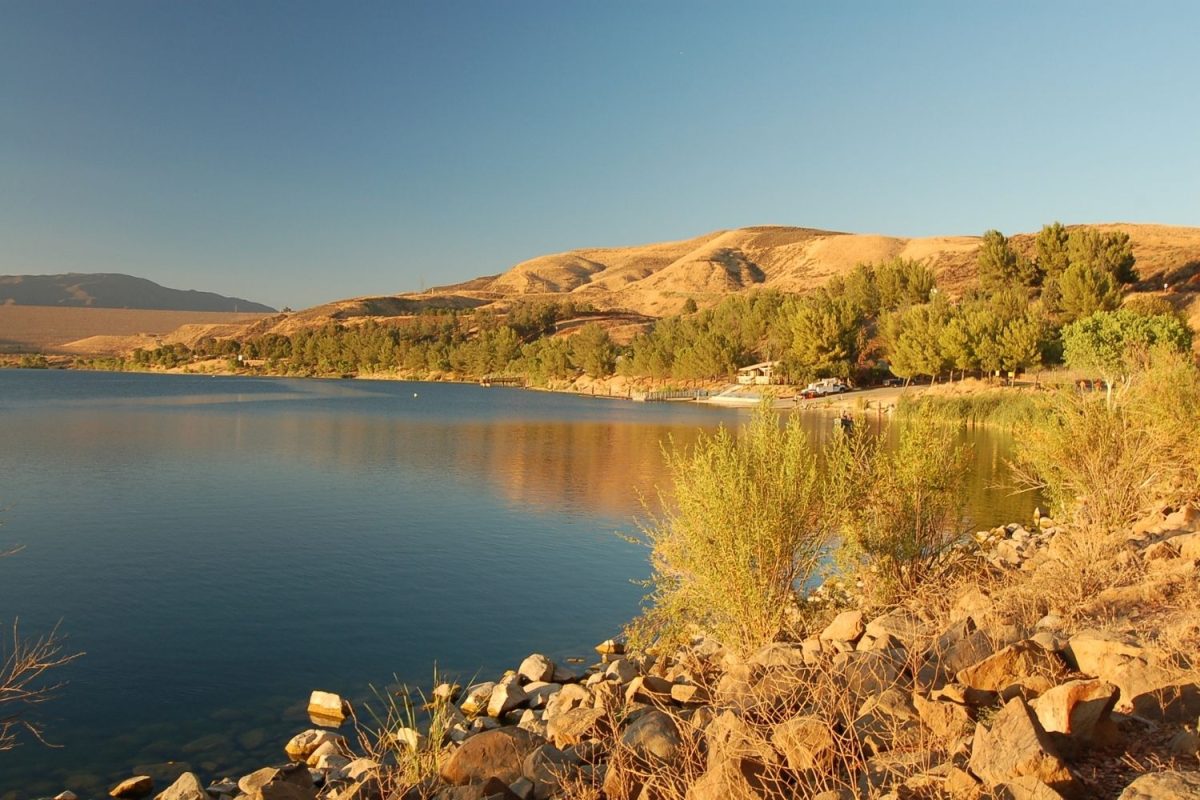 7 Best Lakes in California (and Awesome Nearby Campsites)