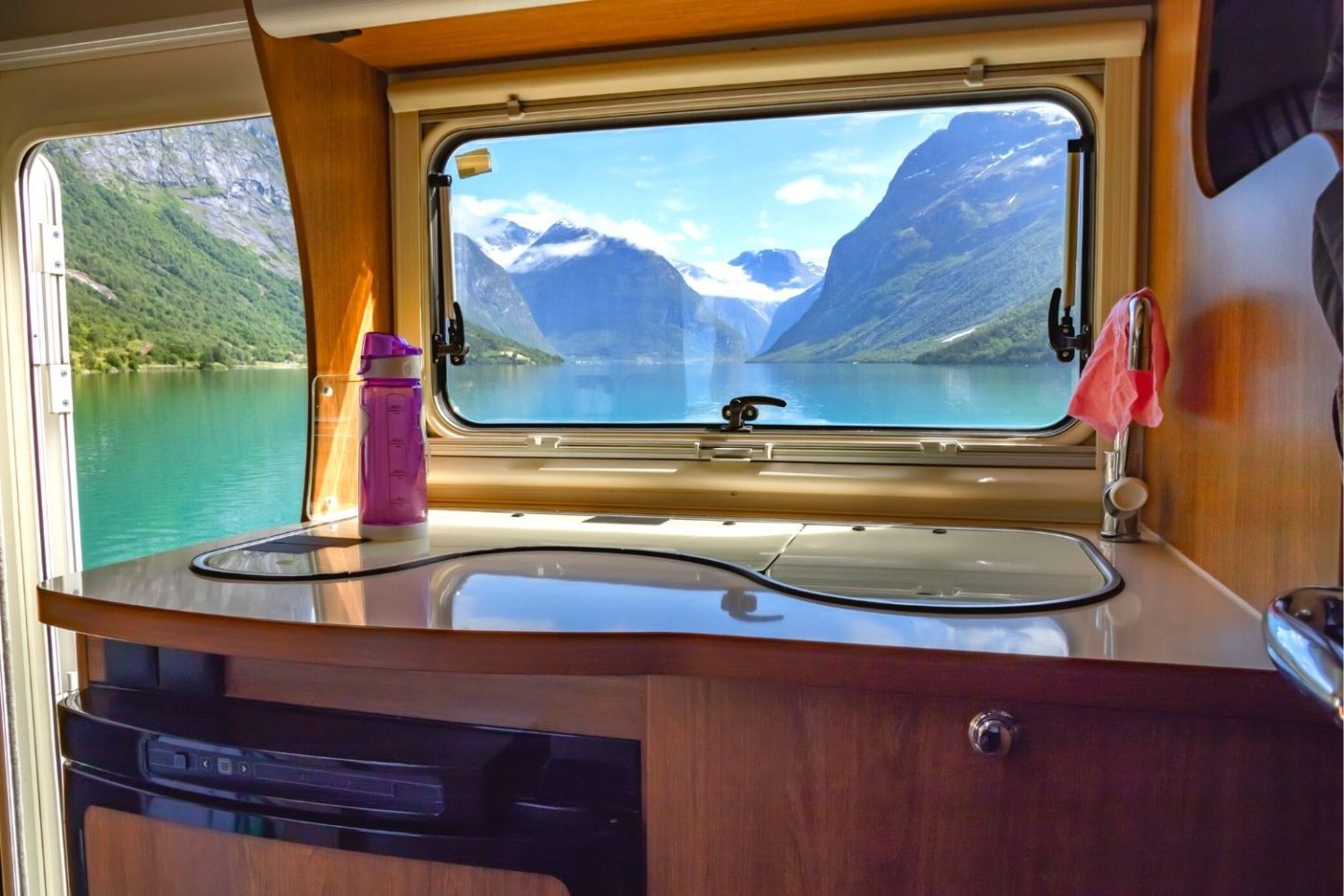 5 Best Class B RV Brands In 2021 - Drivin' & Vibin'