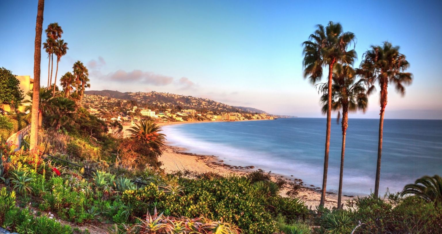 7 Best Small Towns in California (And Awesome Nearby Campsites)
