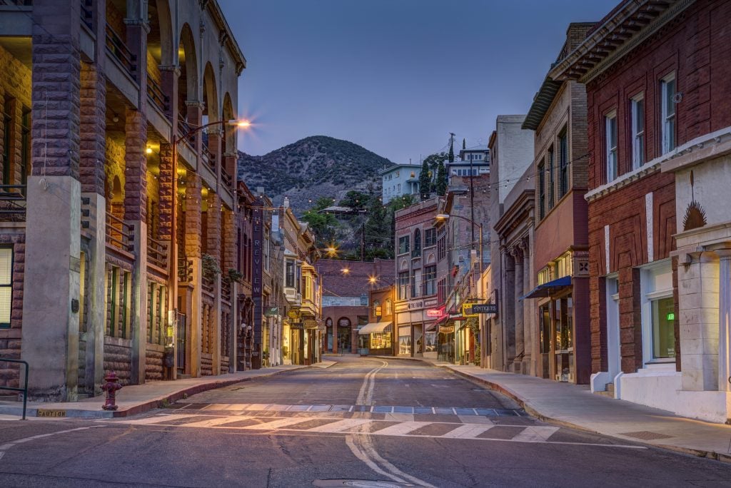The Bisbee AZ Road Trip Guide - Drivin' & Vibin'