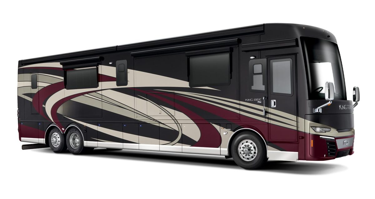 5 Best Luxury Motorhomes in 2021 - Drivin' & Vibin'