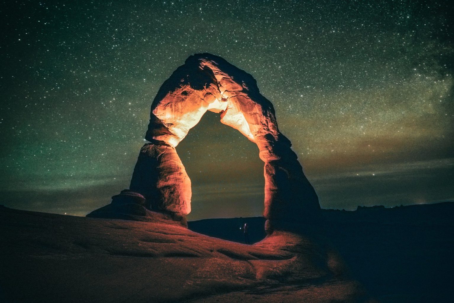 The Delicate Arch Guide for Hikers & Campers - Drivin' & Vibin'