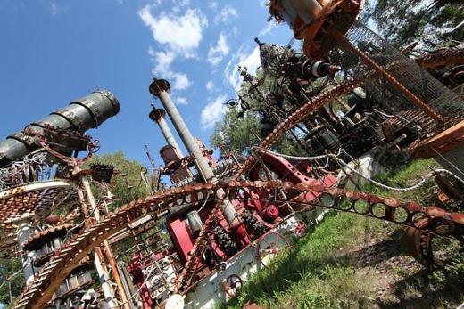 Dr. Evermor's Forevertron is a Must-See Wisconsin Destination - Drivin ...