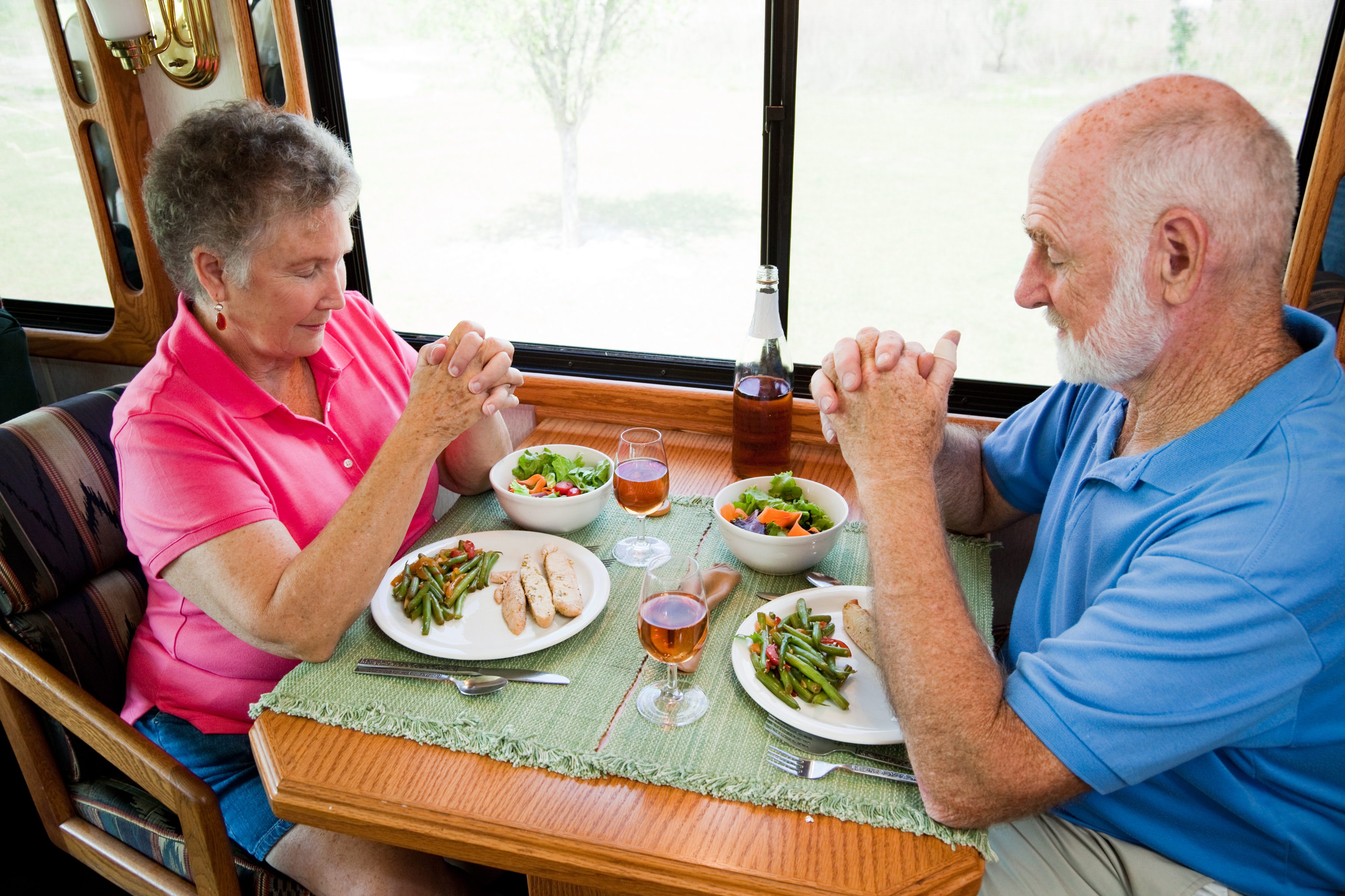 7 RV Thanksgiving Dinner Ideas - Drivin' & Vibin'
