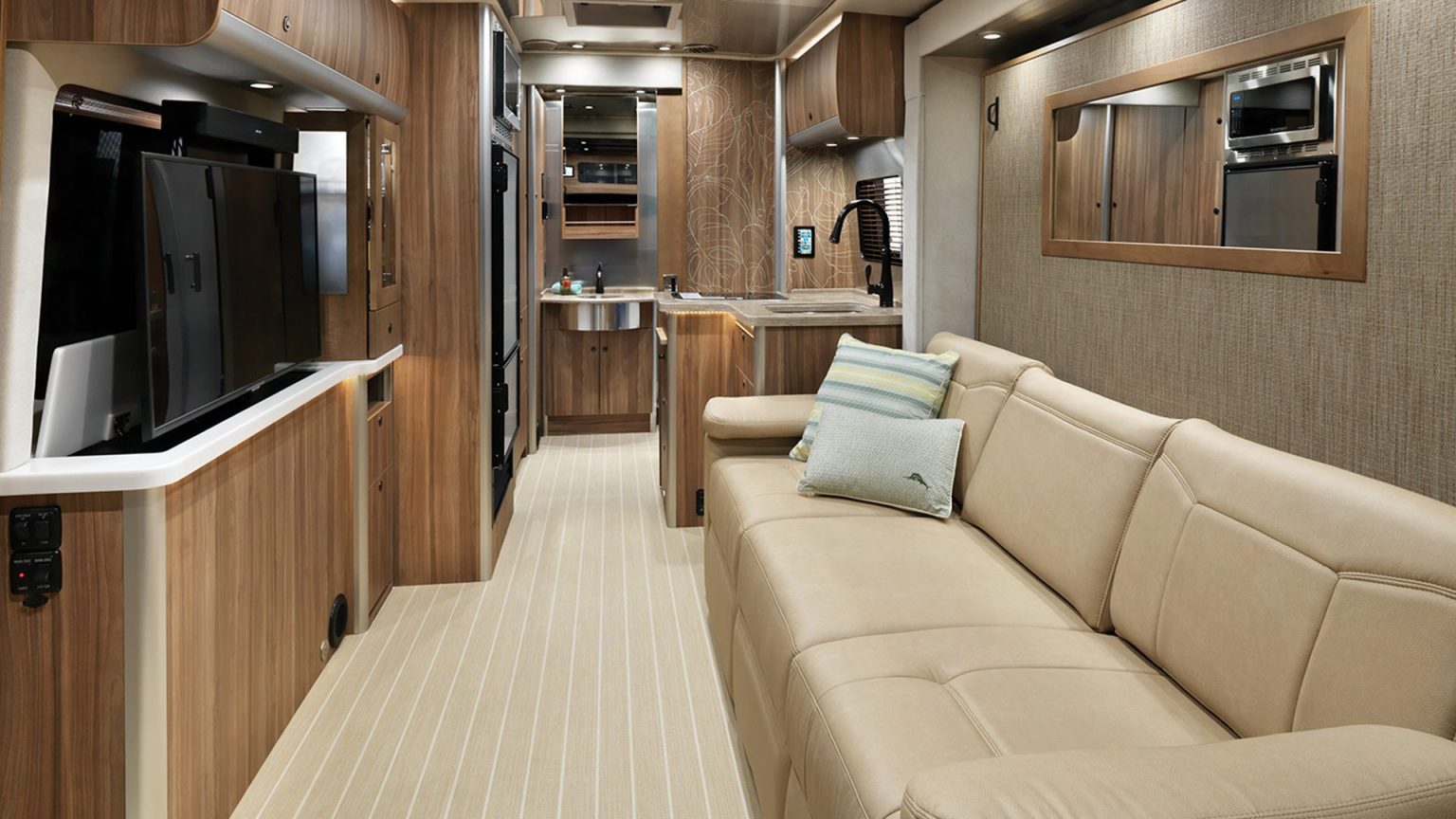 The Best RV Brands in 2022 - Drivin' & Vibin'