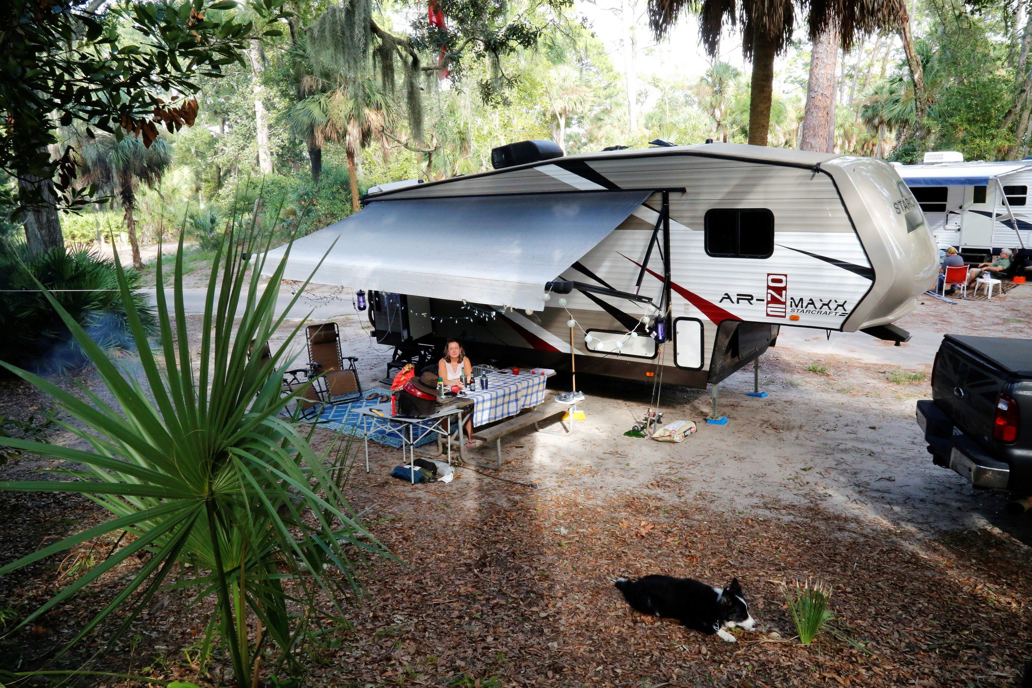 Why Choose a 5th Wheel RV? - Drivin' & Vibin'