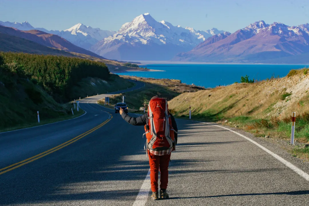 Hitchhiking in the USA: Is It Still Legal? Here’s the Truth - Drivin ...