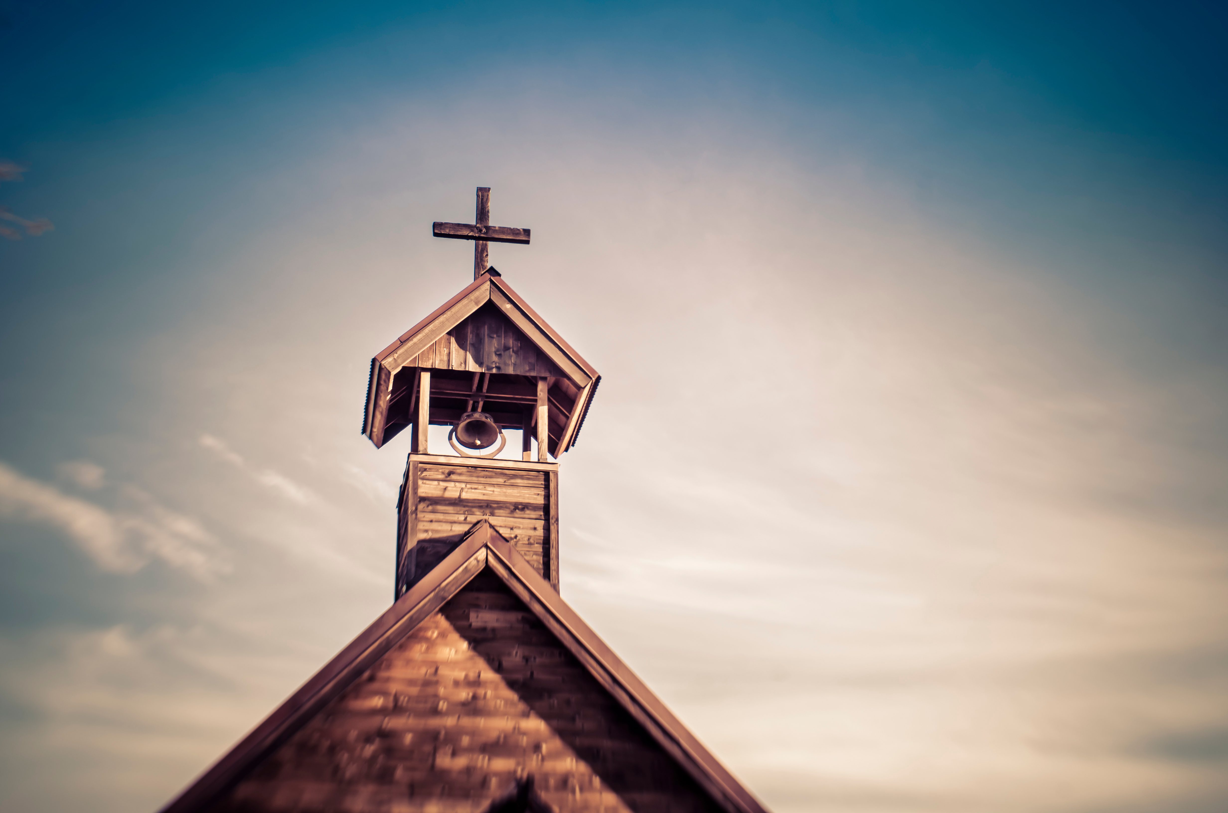 This is the Smallest Church in the USA - Drivin' & Vibin'