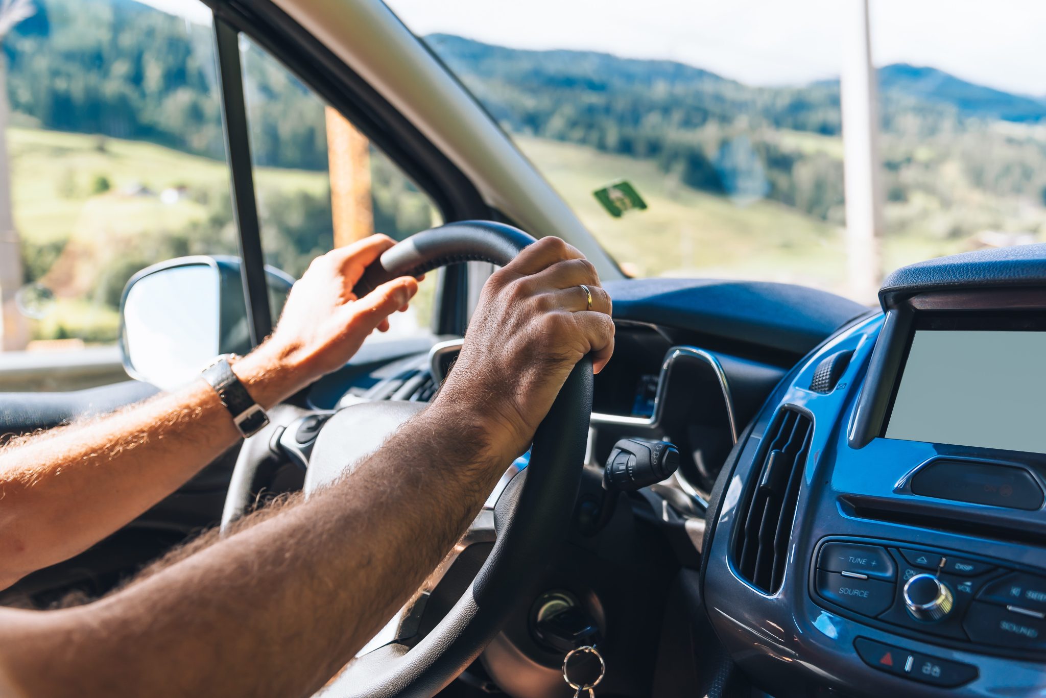 What Should You Do at a Yellow Light? - Drivin' & Vibin'