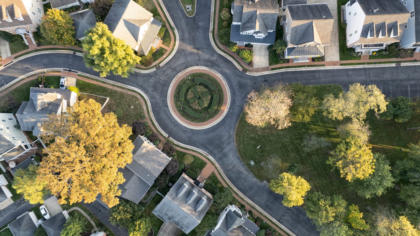 WARNING: How to Drive Through a Roundabout (The Correct Way) - Drivin' & Vibin'
