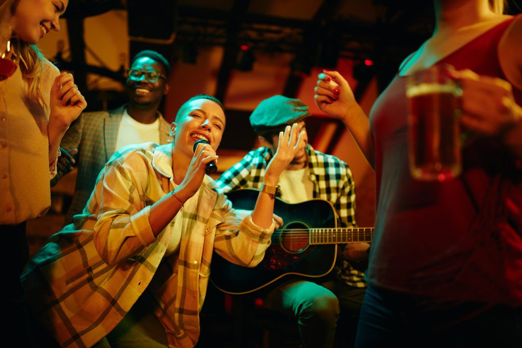 7 Best Places to See Live Music in Sarasota - Drivin' & Vibin'
