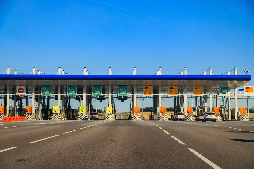 How Much Do Trailers and RVs Cost on Toll Roads? - Drivin' & Vibin'