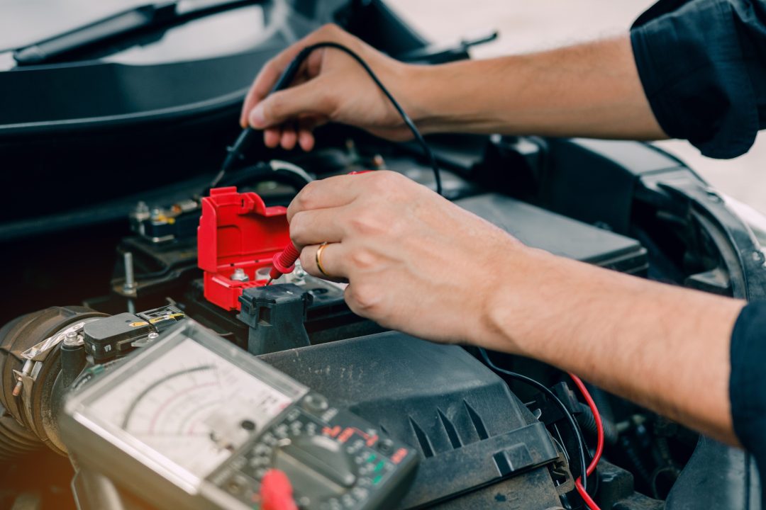 How To Easily Fix a Dead Vehicle Battery? - Drivin' & Vibin'