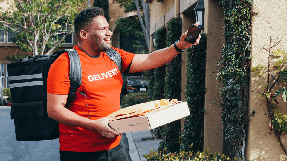 Should You Tip When Picking Up Food? - Drivin' & Vibin'