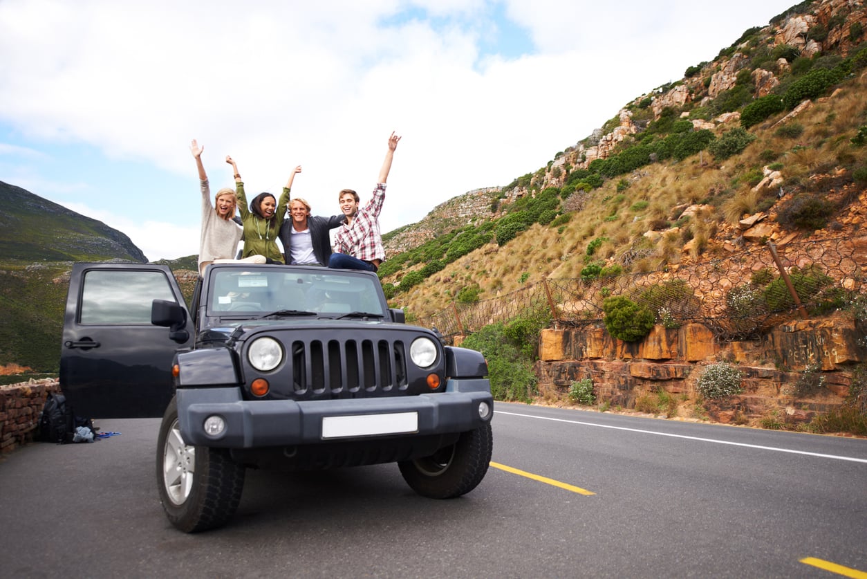 15 Strange Traits of Jeepers - Drivin' & Vibin'