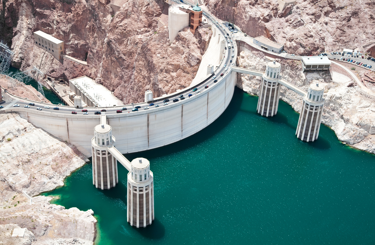 What Hidden Mysteries are at the Bottom of Lake Mead? - Drivin' & Vibin'