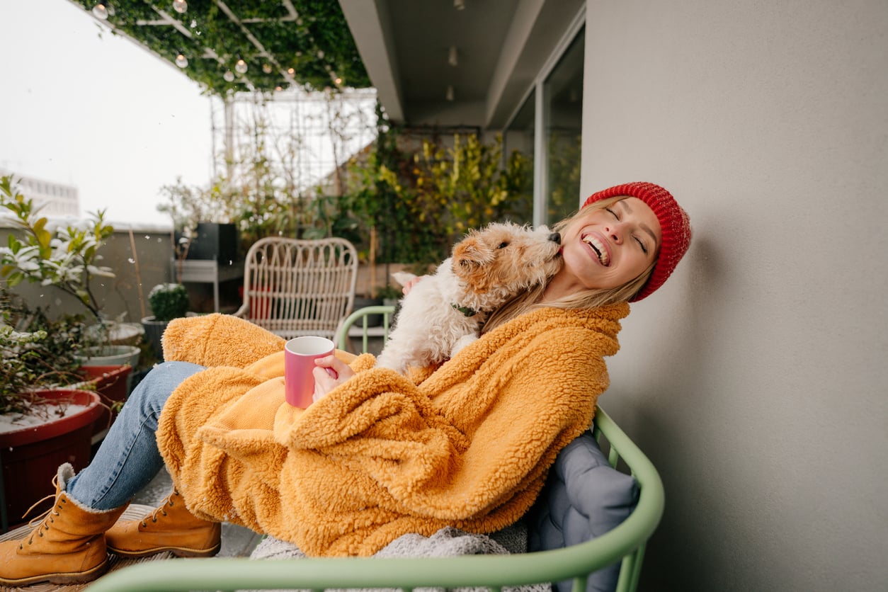 How to Stay Warm on Your Patio This Winter - Drivin' & Vibin'