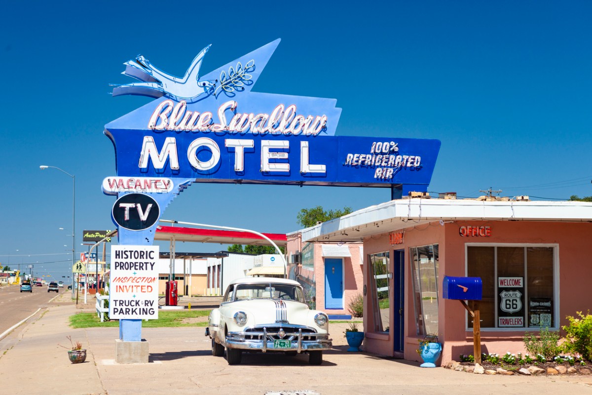 Route 66: The Best 24 Old School Stops That Still Rock in 2024 - Drivin ...