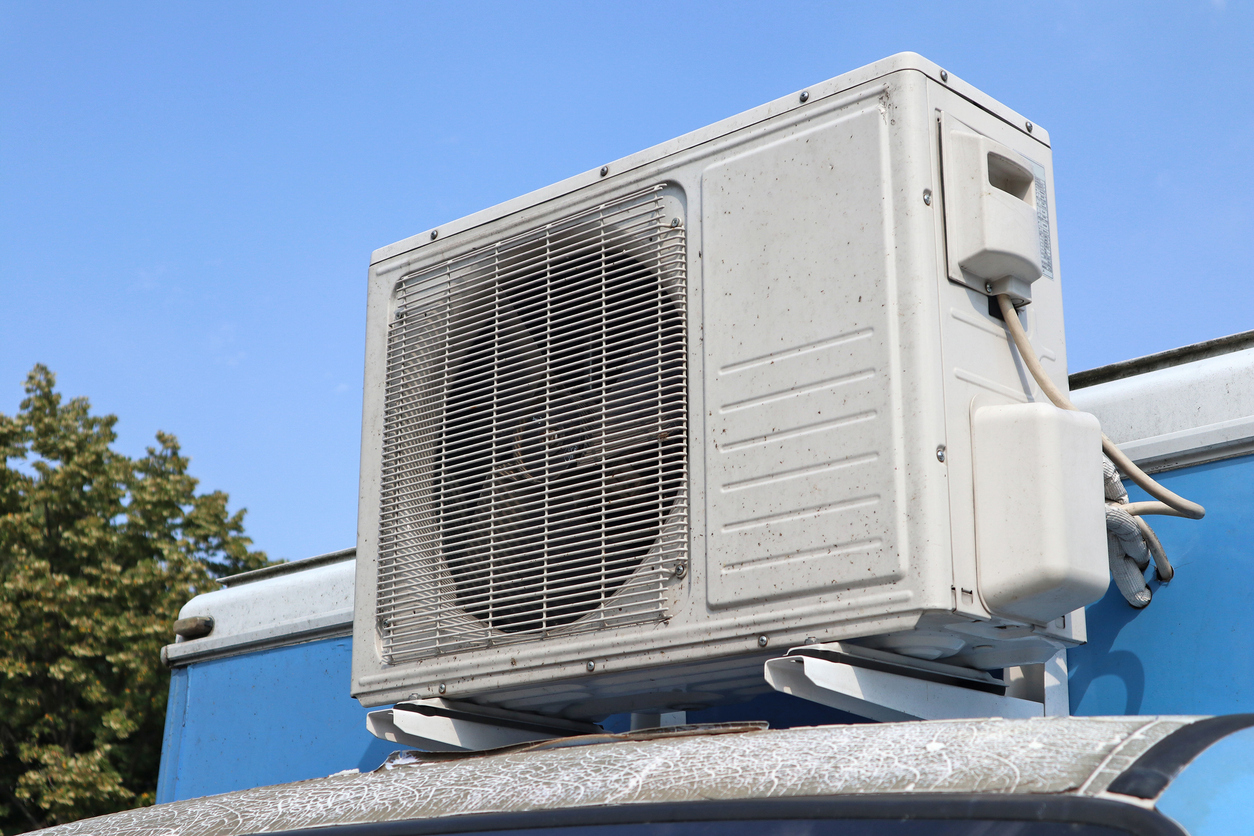 Insider Advice: When to Use Your RV Heat Pump vs Furnace - Drivin' & Vibin'