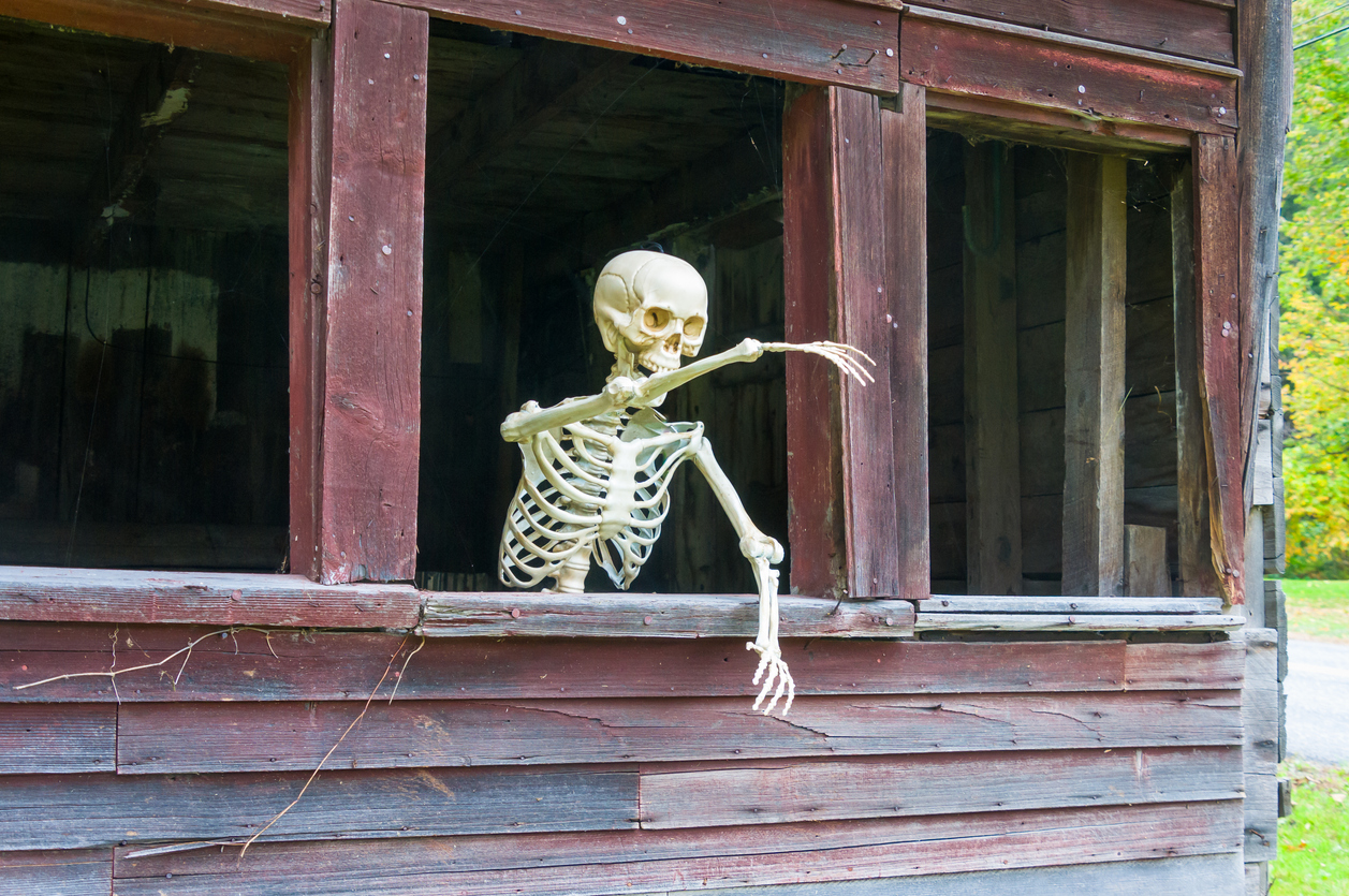 7 Scary Destinations to Visit in Vermont - Drivin' & Vibin'